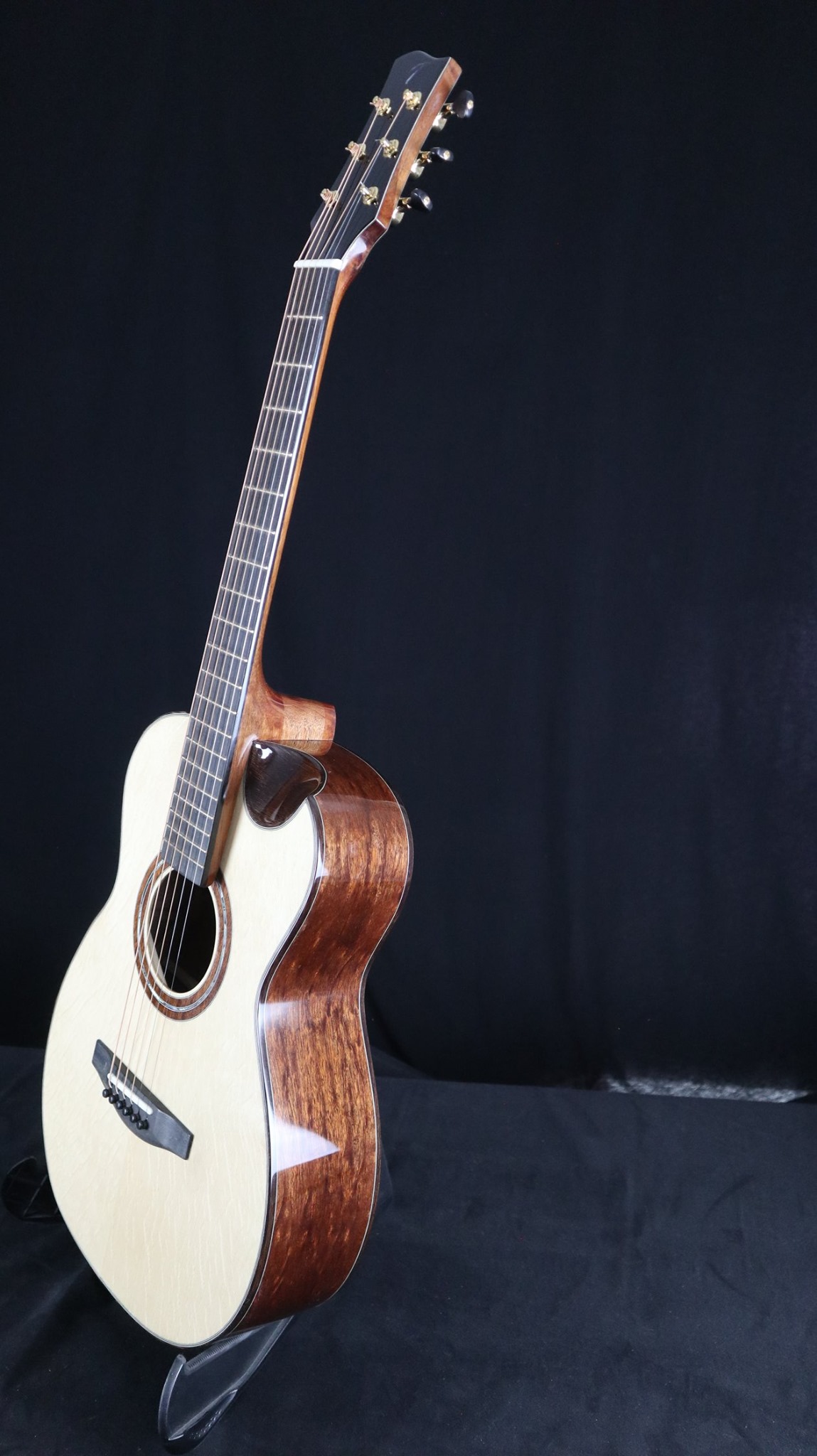 FE Tellier Guitars - Luthiers