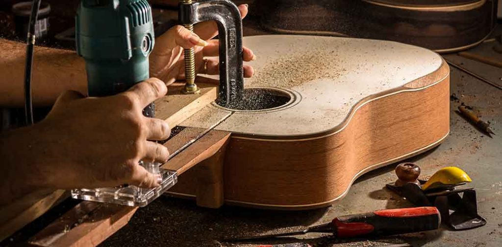 Plucked string Instruments Archives - Luthiers