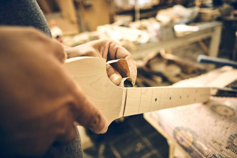 Choosing the Right Guitar Neck Profile: A Guide for Guitarists and ...