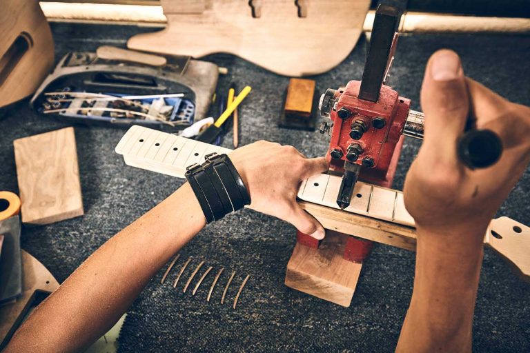 Choosing the Right Guitar Neck Profile: A Guide for Guitarists and ...